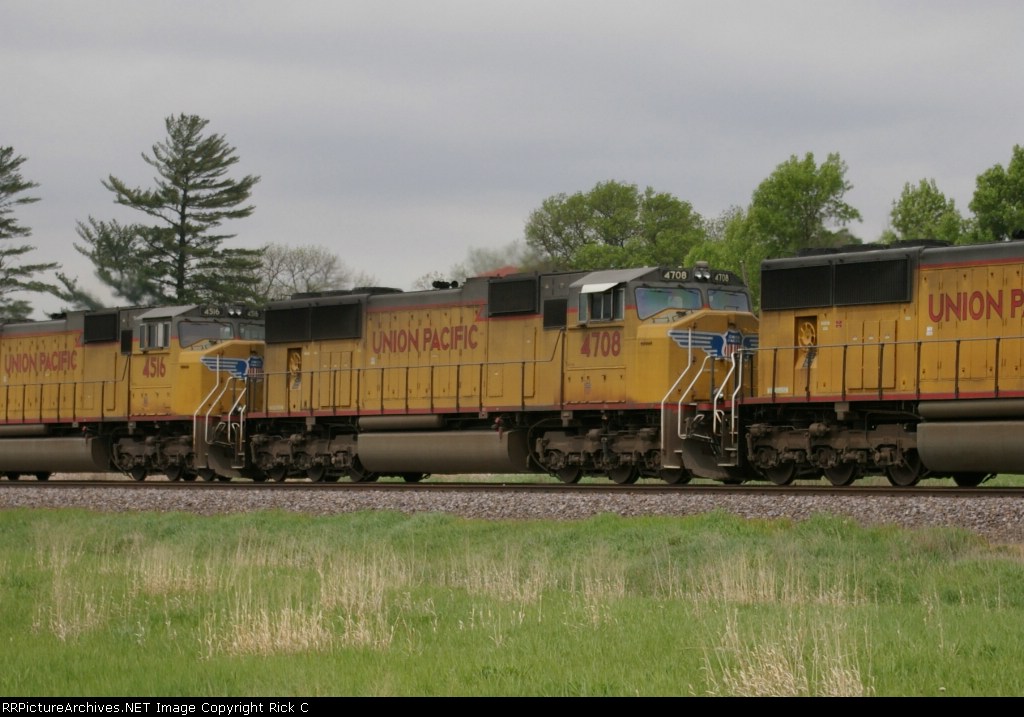 UP 4708 Is #2 On EB Containers